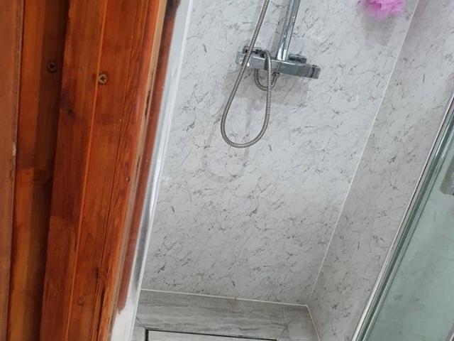 Room in a Shared House, Barking Road, E13
