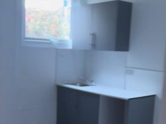 Room in a Shared House, Batoum Gardens, W6