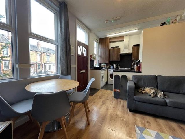 Room in a Shared House, Beechwood Mount, LS4