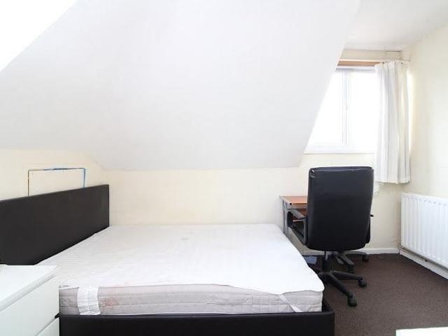 Room in a Shared House, Belmont Road, SO17