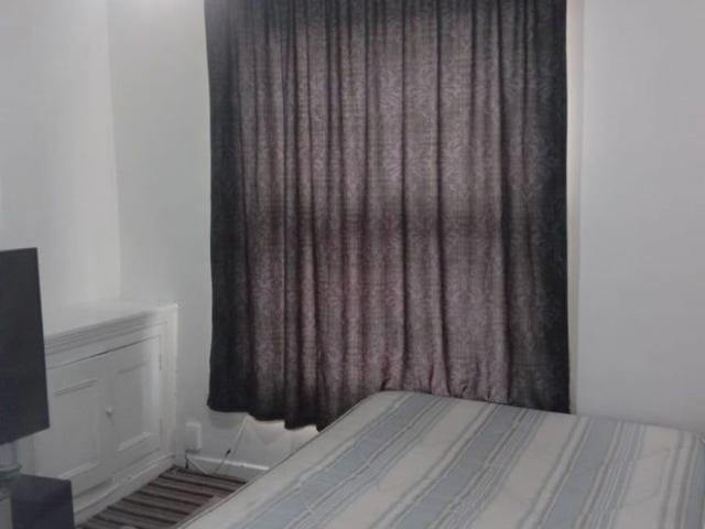 Room in a Shared House, Beresford St, M14