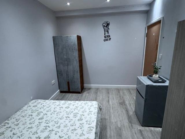 Room in a Shared House, Birkbeck Road, N17
