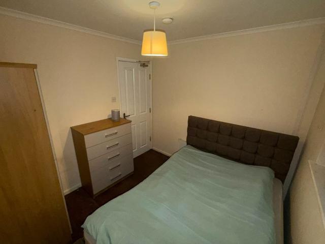 Room in a Shared House, Blakesley Mews, B25