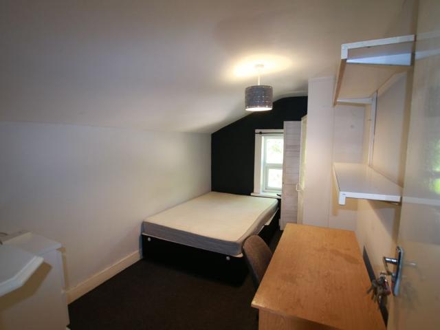 Room in a Shared House, Blenheim Road, RG1