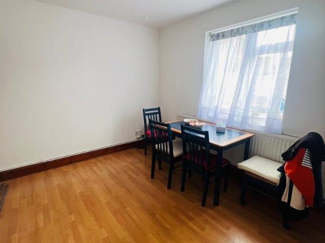 Room in a Shared House, Borthwick Road, E15