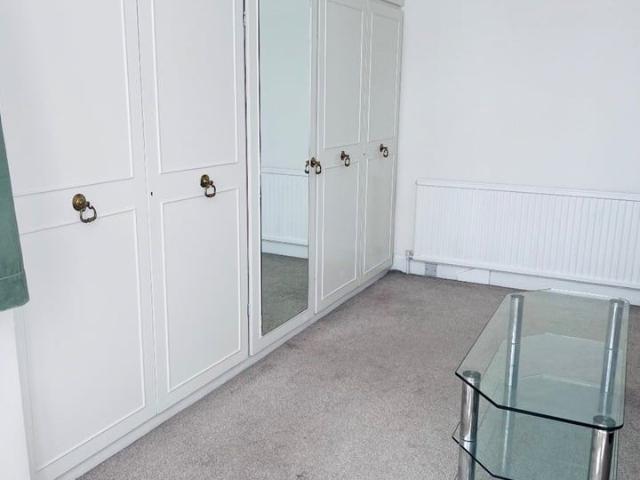Room in a Shared House, Brampton Grove, HA3