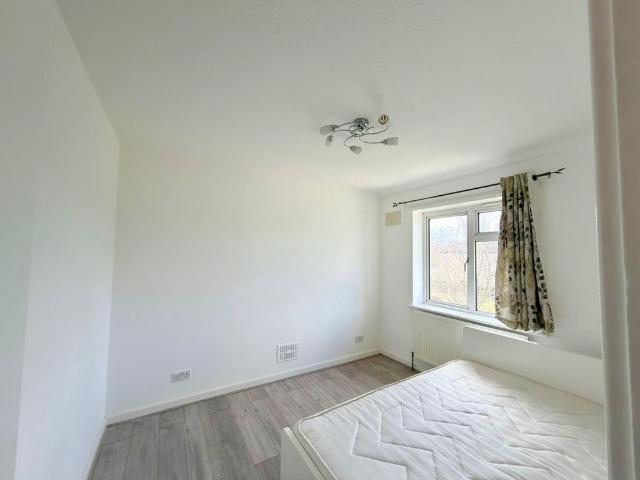 Room in a Shared House, Brancker Road, HA3