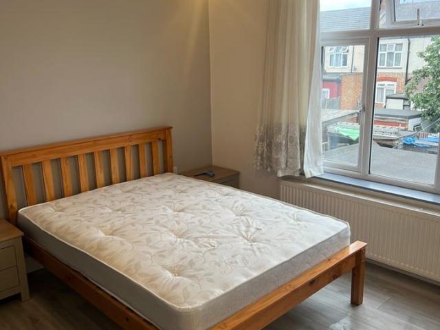 Room in a Shared House, Branksome Avenue, N18