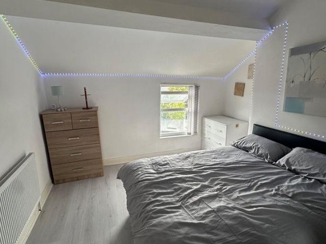 Room in a Shared House, Breeze Hill, L9