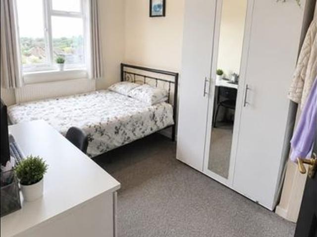 Room in a Shared House, Broadgate, E13