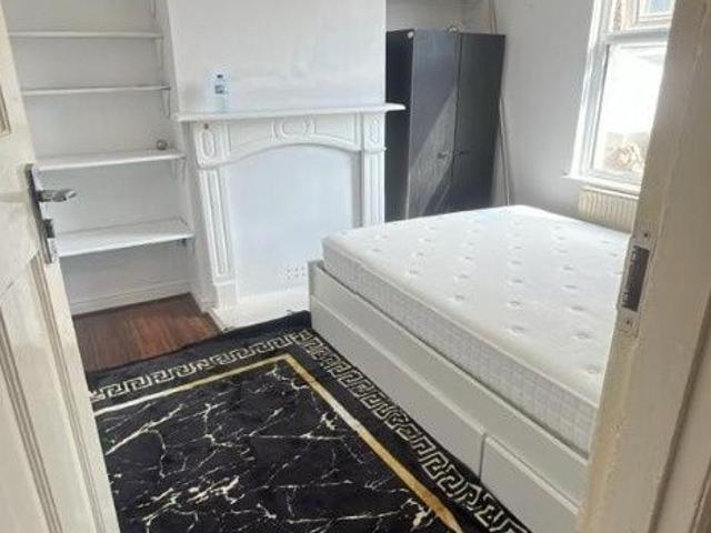 Room in a Shared House, Broadfield Avenue, BS15