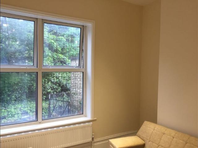 Room in a Shared House, Camberwell Church Street, SE5