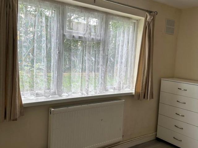 Room in a Shared House, Cambria Close, TW3