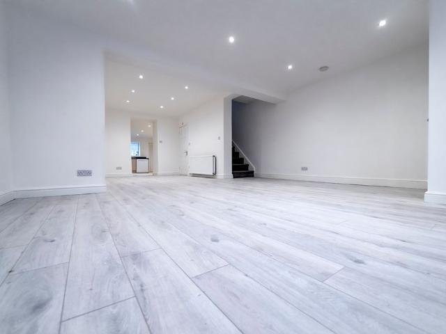 Room in a Shared House, Capstone Road, BR1
