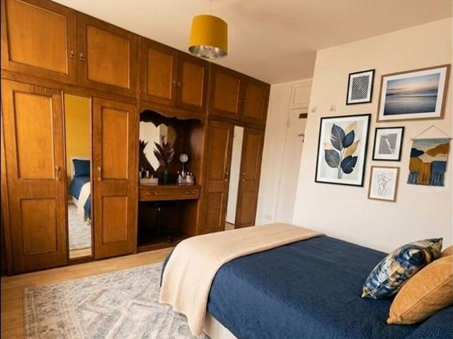 Room in a Shared House, Carey Gardens, SW8