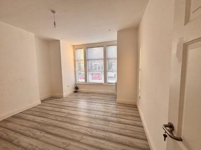 Room in a Shared House, Cargill Road, SW18