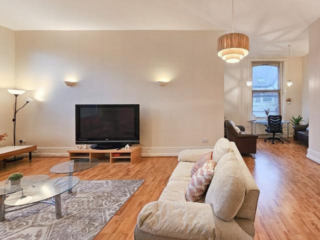 Room in a Shared House, Carlton Road, M16