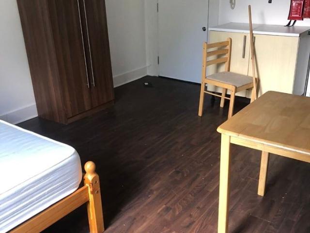 Room in a Shared House, Carleton Road, N7