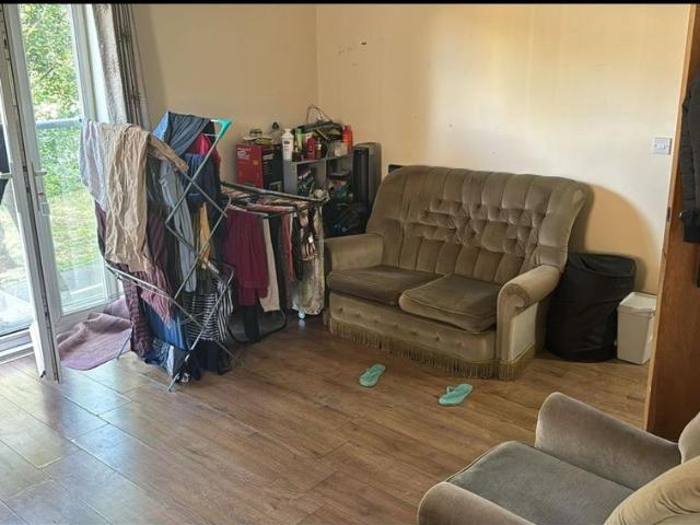 Room in a Shared House, Chamberlain Close, IG1