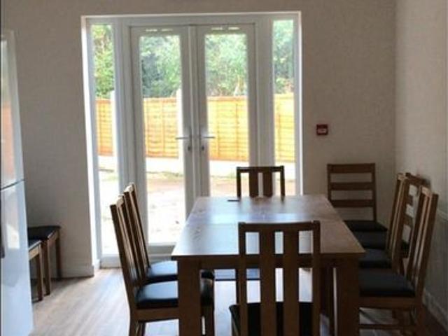 Room in a Shared House, Charter Avenue, CV4