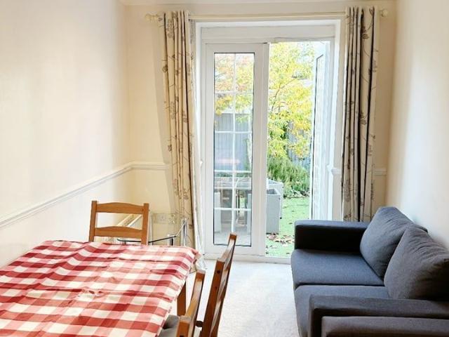 Room in a Shared House, Chargrove Close, SE16