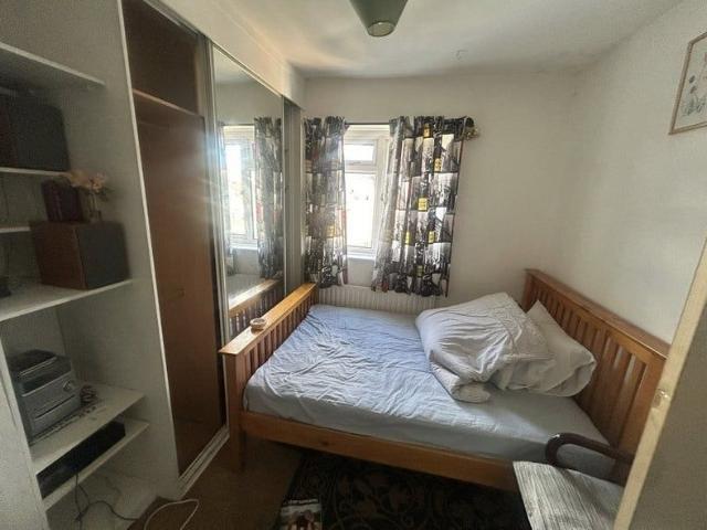 Room in a Shared House, Cinderford Way, BR1