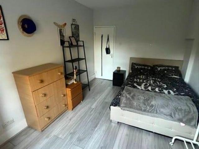 Room in a Shared House, Cobham Road, N22