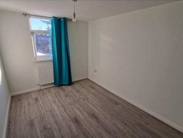 Room in a Shared House, Cobham Road, N22