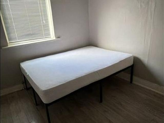Room in a Shared House, Corporation St, E15