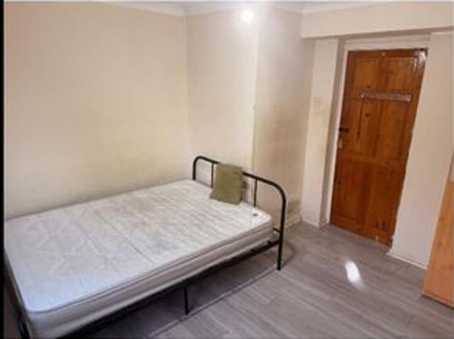 Room in a Shared House, Cowbridge Lane, IG11