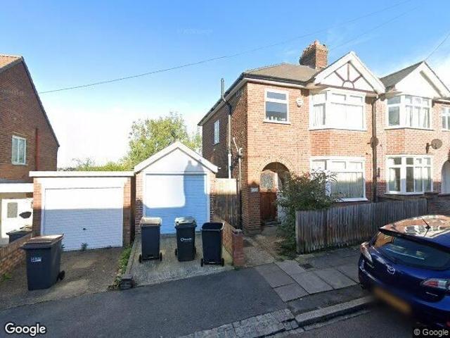 Room in a Shared House, Cowper St, LU1