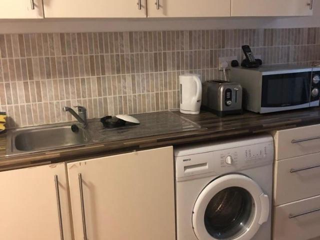 Room in a Shared House, Cranbrook Road, IG1