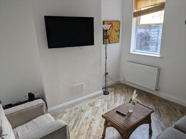 Room in a Shared House, Craven Street, CV5