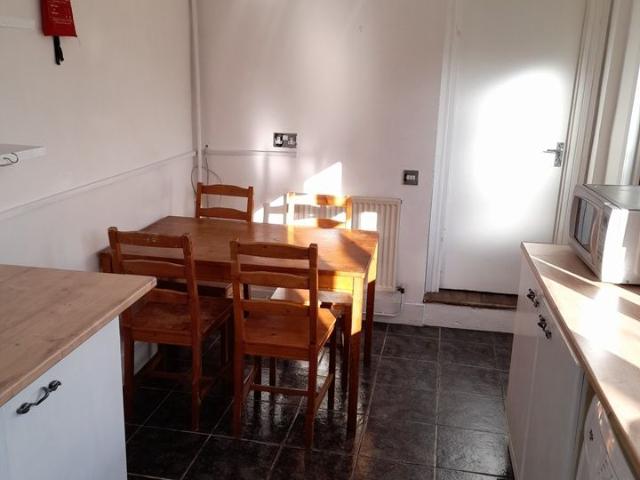Room in a Shared House, Crewe Place, NW10