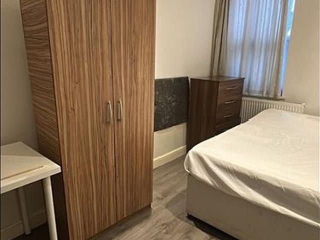 Room in a Shared House, Cricklewood Broadway, NW2