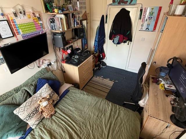 Room in a Shared House, Duckett Road, N4