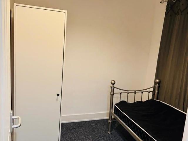 Room in a Shared House, Durban Road, N17