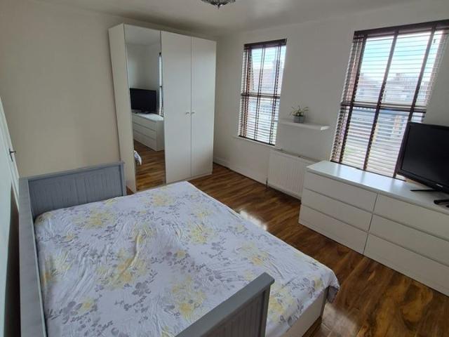 Room in a Shared House, Dysons Road, N18