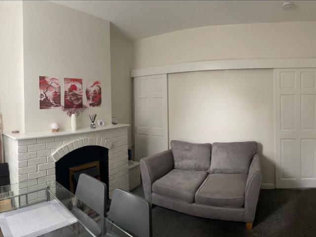 Room in a Shared House, David Road, CV1