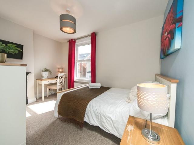 Room in a Shared House, Dorothy St, RG1