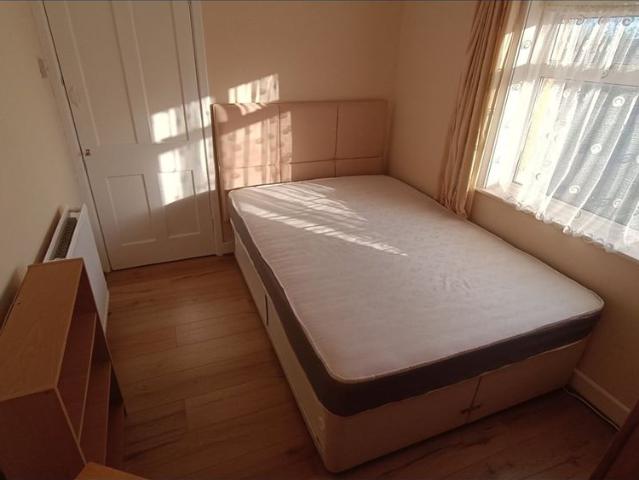 Room in a Shared House, Downton Road, BS4