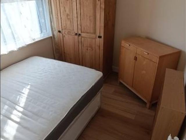 Room in a Shared House, Downton Road, BS4