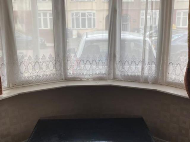 Room in a Shared House, Eton Road, IG1