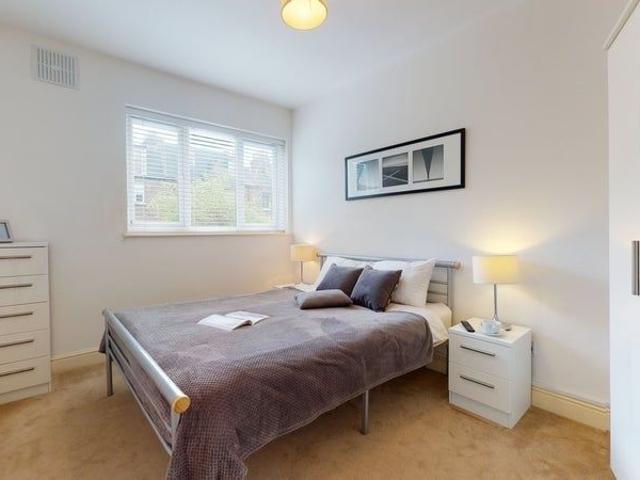 Room in a Shared House, Eden Drive, LS4