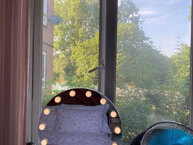 Room in a Shared House, Edwin's Mead, E9