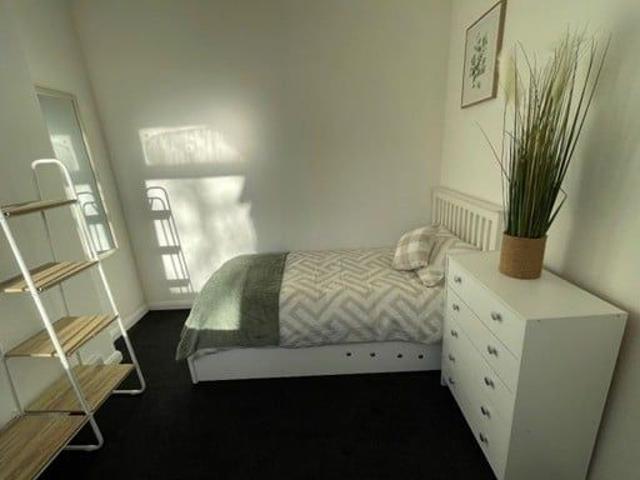 Room in a Shared House, Ellys Road, CV1