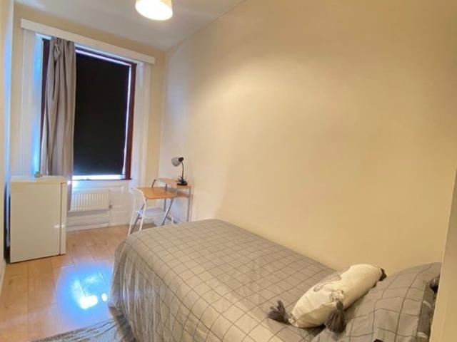 Room in a Shared House, Farleigh Road, N16