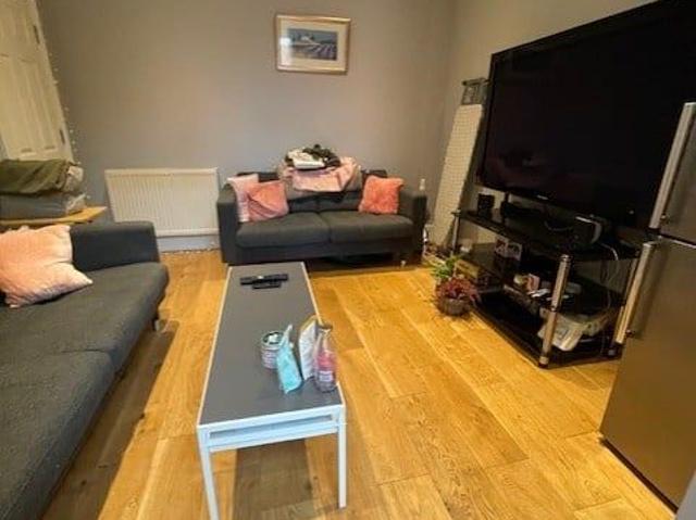 Room in a Shared House, Garratt Lane, SW17