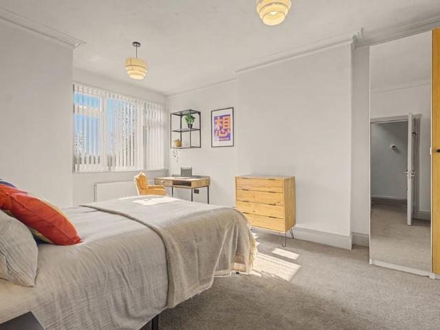 Room in a Shared House, Gillot Road, B16