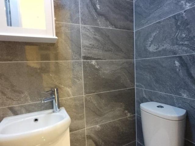 Room in a Shared House, Gleneldon Road, SW16